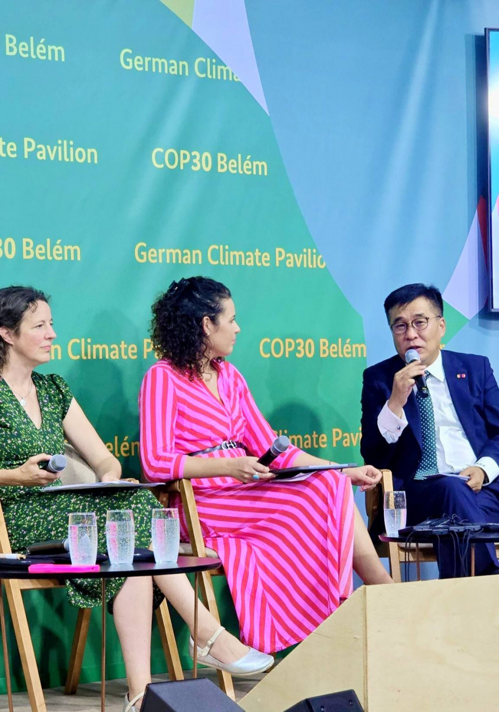 МОНГОЛ УЛС COP17-Д ГУРВАН САНААЧИЛГА ДЭВШҮҮЛЭХЭЭР БЭЛТГЭЖ БУЙГАА ЗАРЛАЛАА